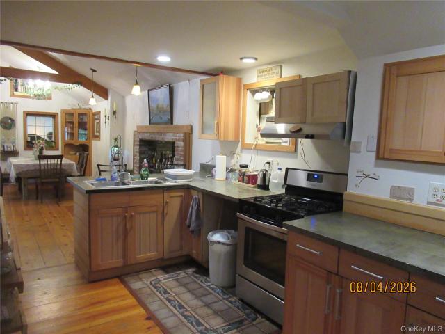463 Mountain Road