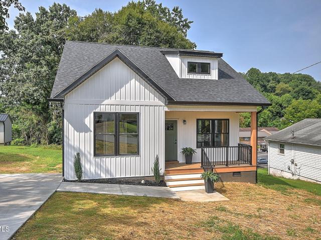 463 Magnolia Drive