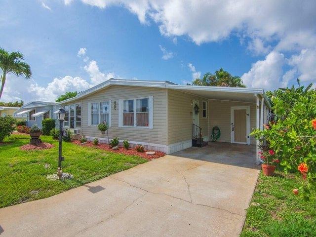 463 NE Onyx Way, Jensen Beach, FL 34957
