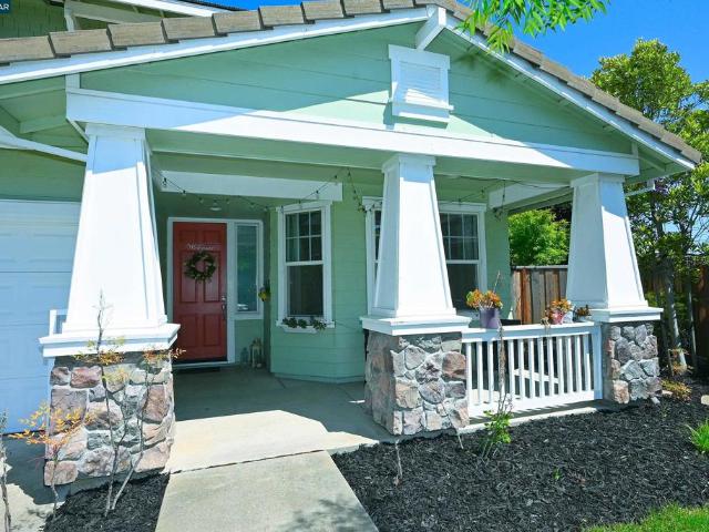463 Samuel Ct