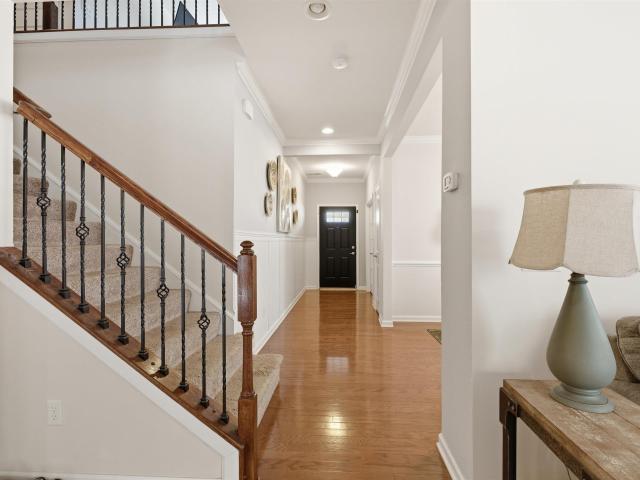 463 Shoreline Boulevard