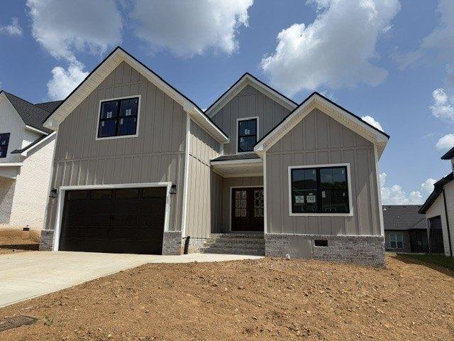 463 Spiderwort Dr, Clarksville, TN 37043