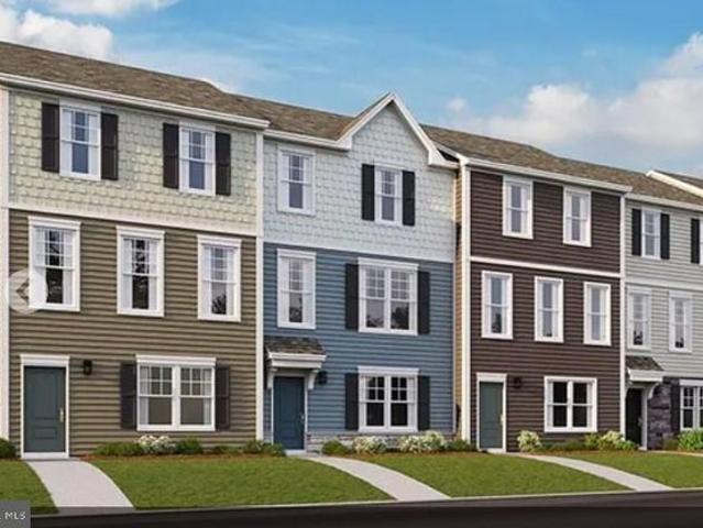 463 Presidents Pointe Ave Unit 458, Ranson, WV 25438