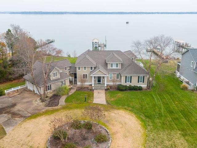 463 Rockingham Rd, Dunnsville, VA 22454
