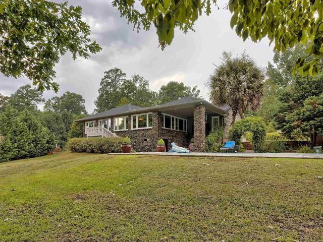 463 Ridge Road