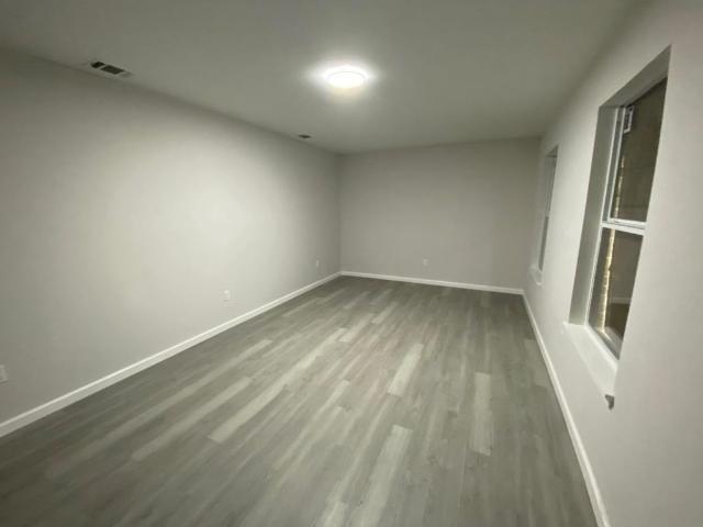 4644 huckleberry cv