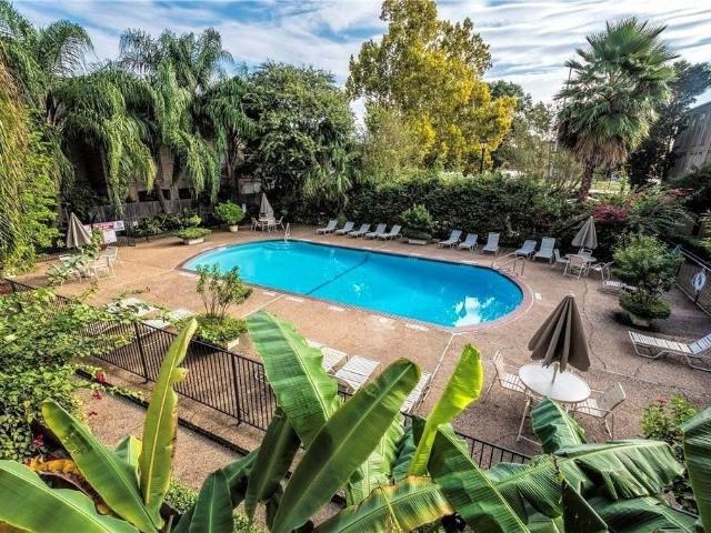4645 Wild Indigo Street 370