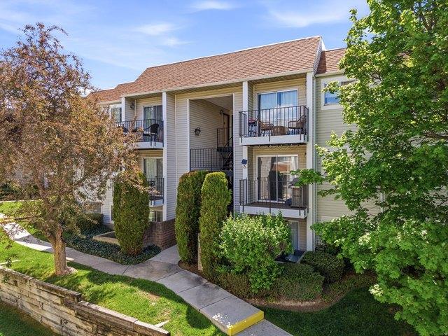 4646 S Quail Park Dr E Unit J, Salt Lake City, UT 84117