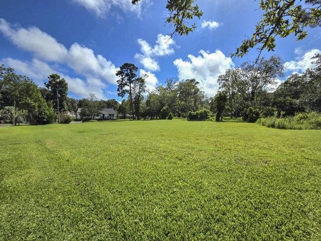 4647 Dogwood Dr, Little River, SC 29566