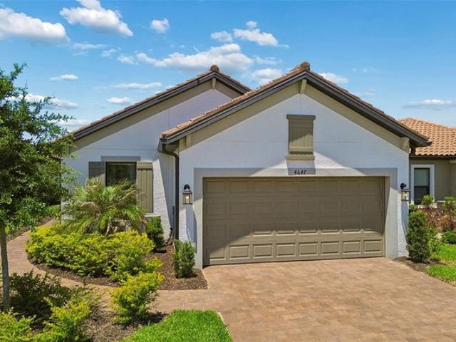 4647 Garofalo Rd, Wesley Chapel, FL 33543