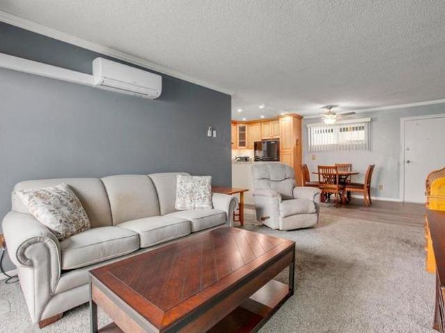4647 Pico St #202, San Diego, CA 92109