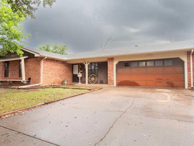 4648 El Capitan Dr, Wichita Falls, TX 76310