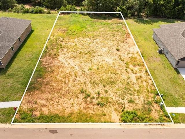 4648 Lincoln Lndg, Harrah, OK 73045