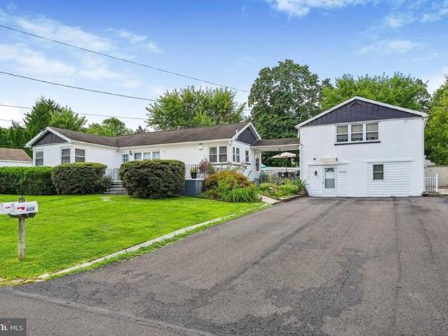 4640 Magnolia Ave, Feasterville Trevose, PA 19053