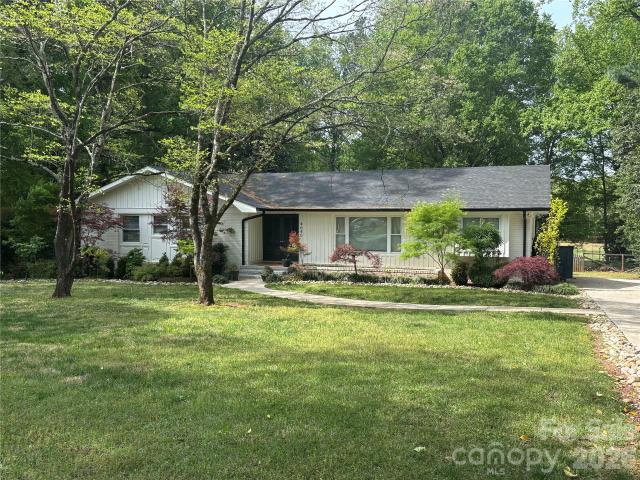 4640 Town And Country Drive