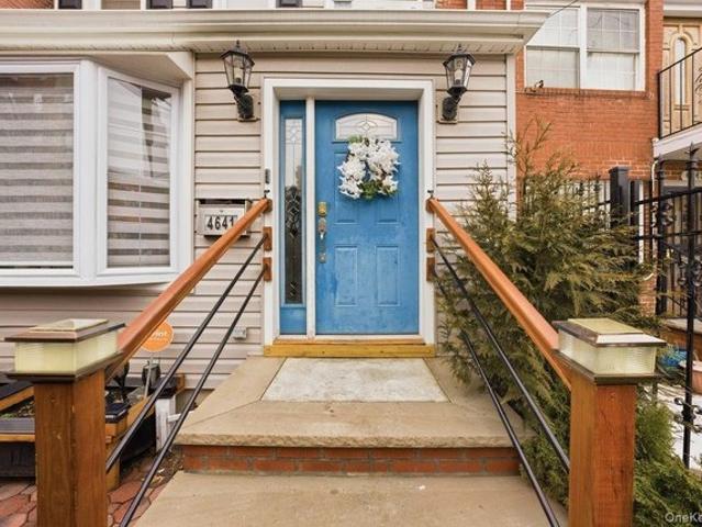 4641 Carpenter Ave, Bronx, NY 10470