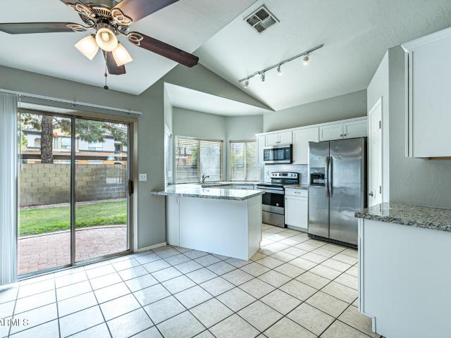 4641 E Towne Lane