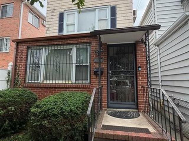 4641 st, Flushing, NY 11358