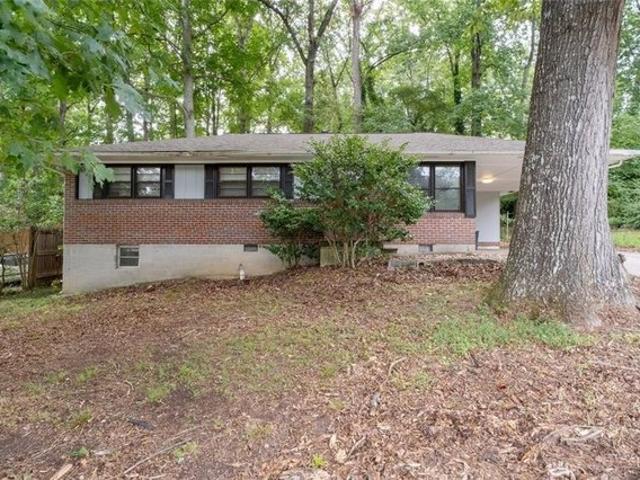 4642 Bartlett Rd, Forest Park, GA 30297
