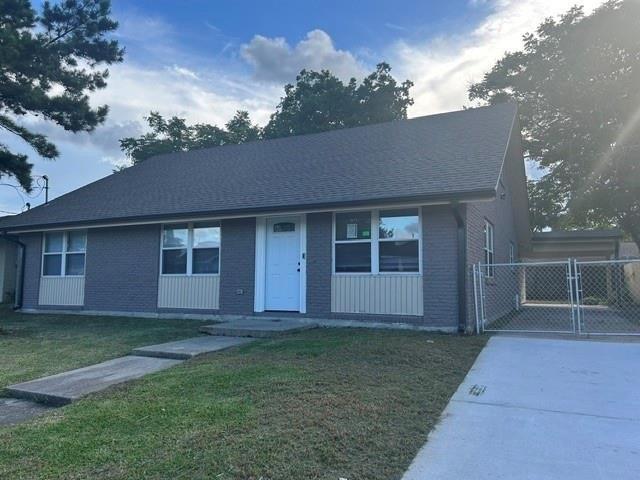 4642 Coronado Dr, New Orleans, LA 70127