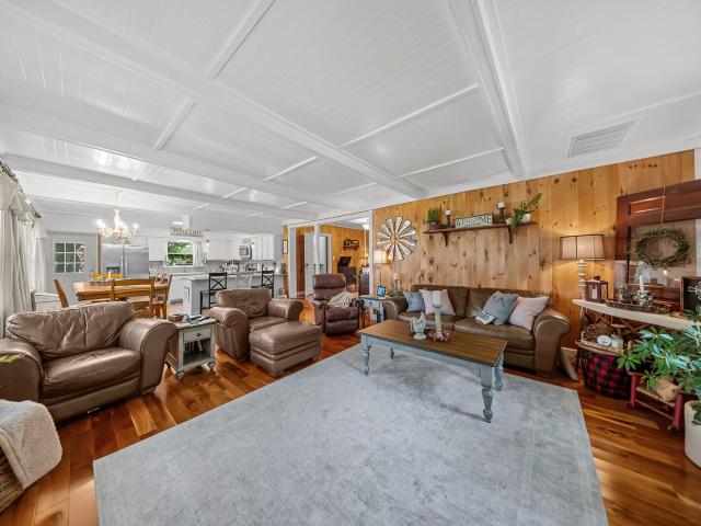 4643 N Farm Road 223