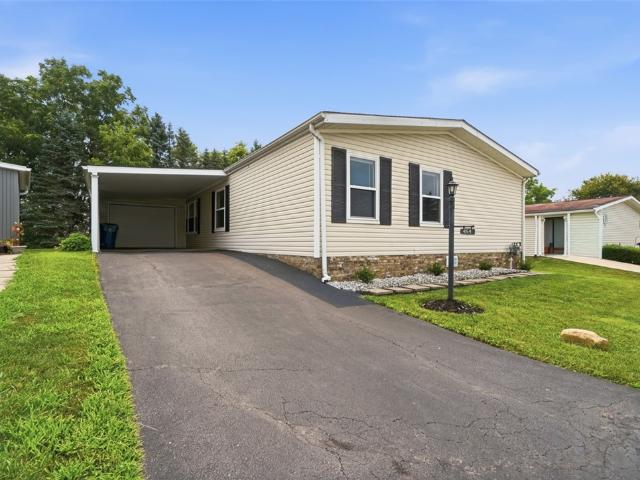 464 Canterbury Cir