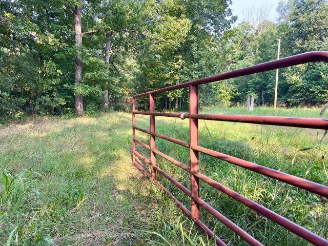 464 Acres Road