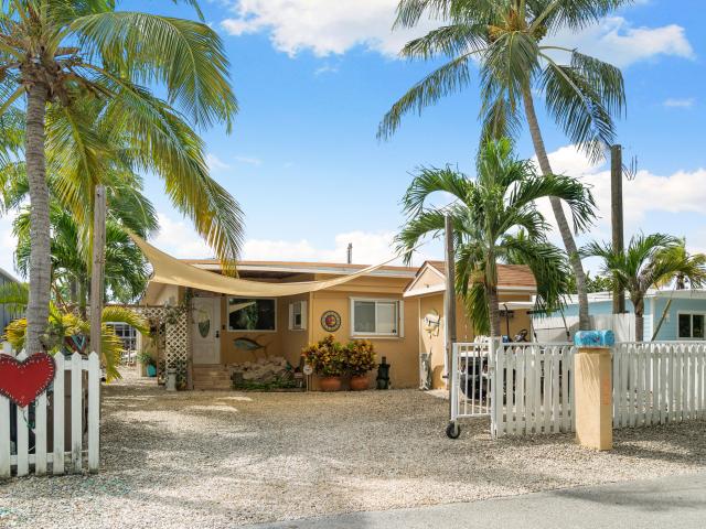 464 Bowie Ln, Key Largo, FL 33037 | MLS #617443 | Compass