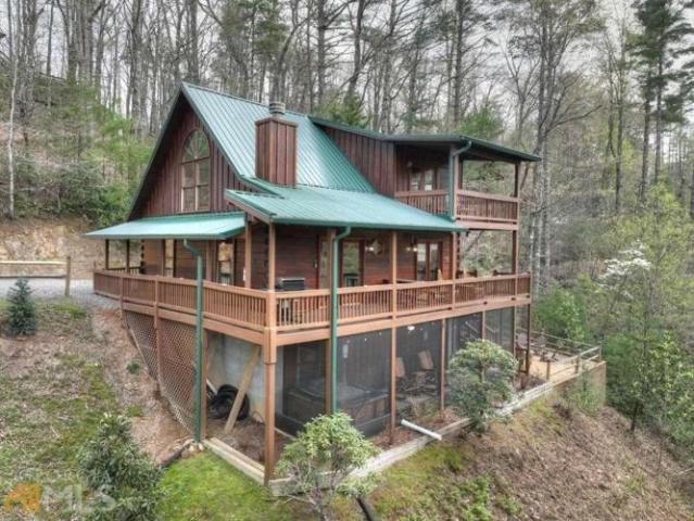 464 Bell Cp Rdg Rd, Blue Ridge, GA 30513