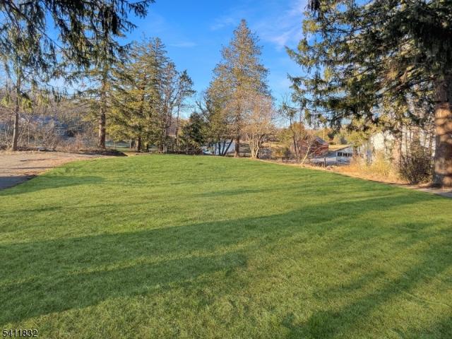 464 Buckhorn Dr, Belvidere, NJ 07823 | MLS #4010 | Compass