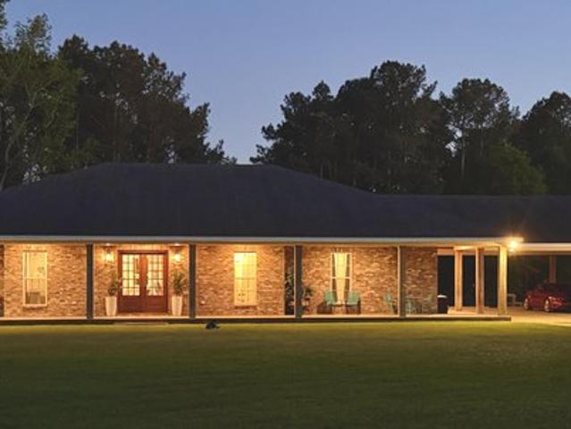 464 Goss Bunkerhill Rd, Columbia, MS 39429