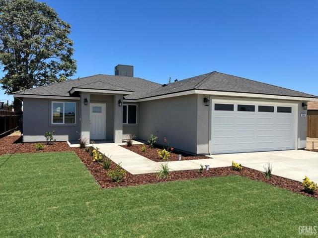 464 Gibson Ln, Shafter, CA 93263
