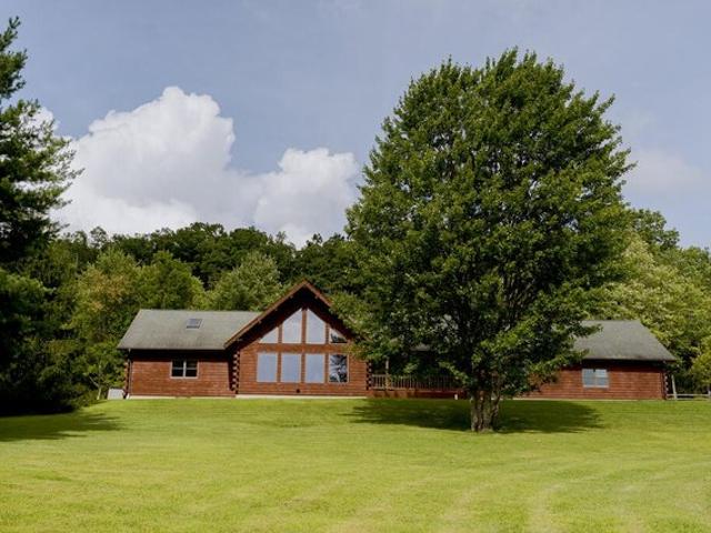464 Kelly Ests, Fairmount City, PA 16224