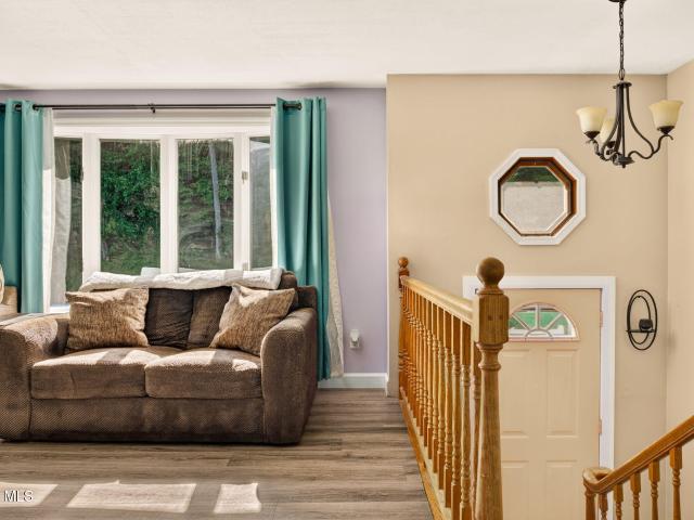 464 Joslyn School Road