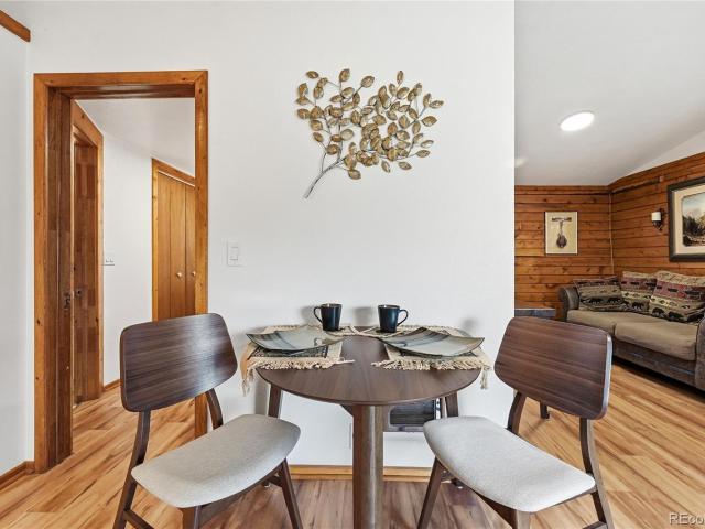464 Long Trail Road