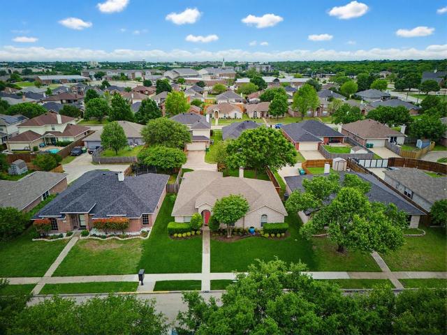464 Maple Grove Dr, Cedar Hill, TX 75104 | MLS #21240 | Compass