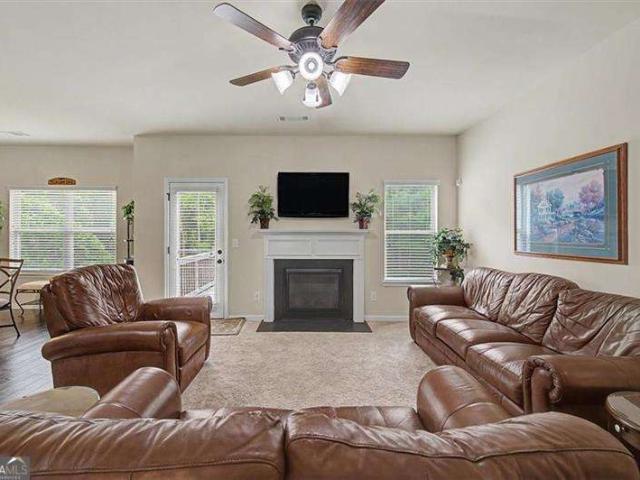 464 Silver Oak Drive
