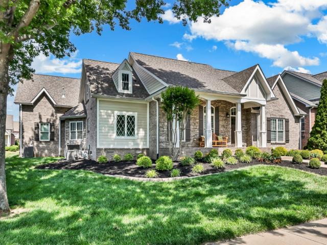 464 Pond Apple Rd