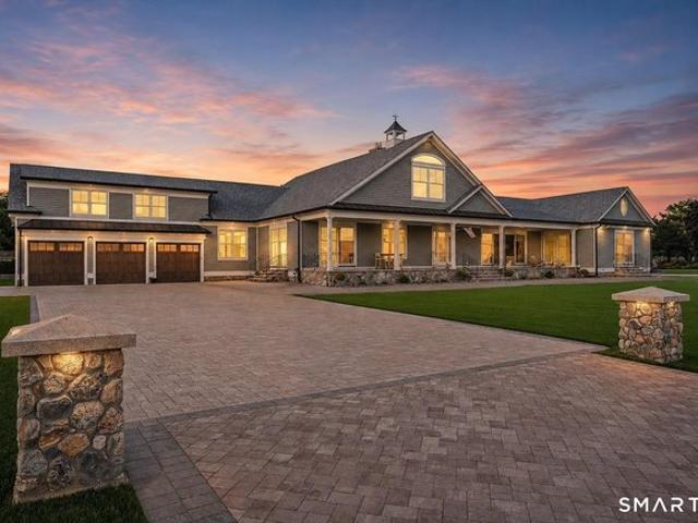464 Park Blvd, Stratford, CT 06615