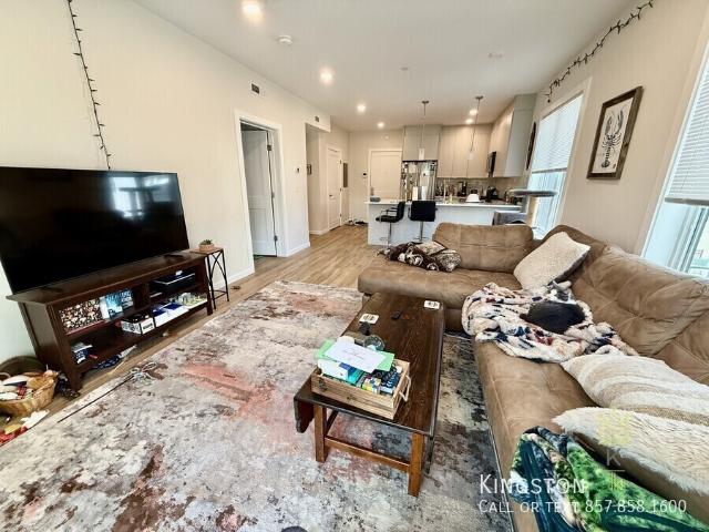 464 Washington St 1 bed, 1 full bath