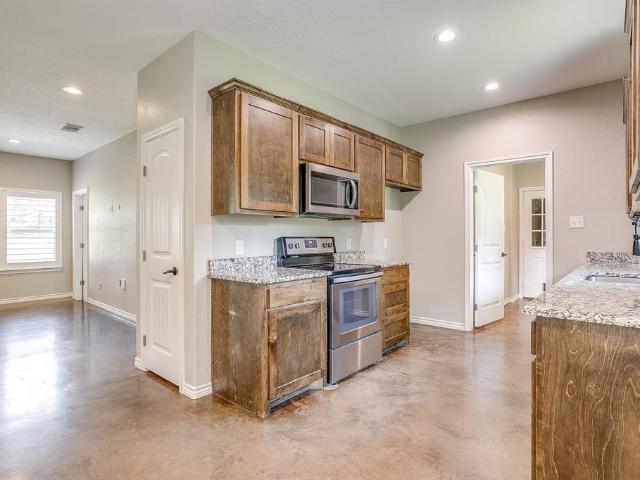 464 Wildwood Lane