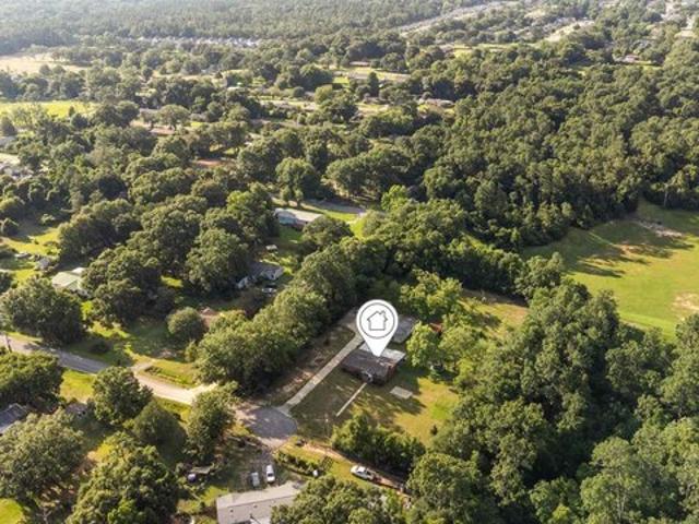 464 Tall Pines Rd, Cantonment, FL 32533