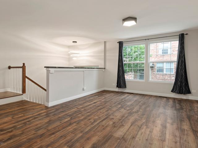 464 Valentine Way