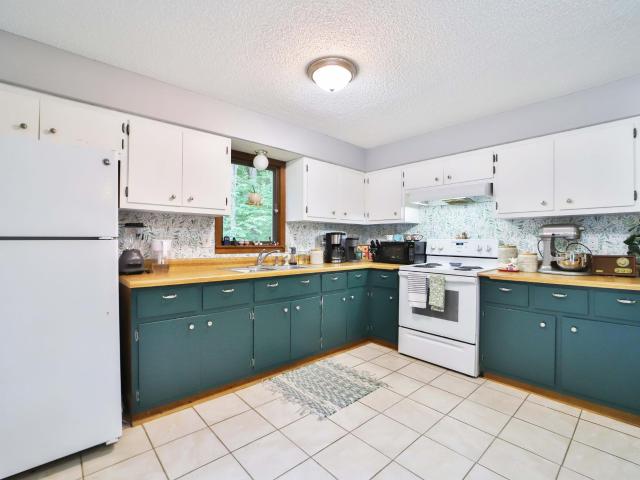 4654 Forest Hills Circle