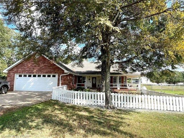 465787 E 1082 Rd, Sallisaw, OK 74955