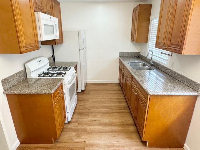 4657 4685 Muir Avenue