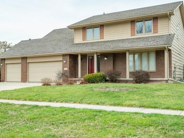 4659 Elm St, West Des Moines, IA 50265