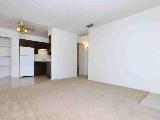 4650 N. First St 1 Bedroom Apartment for Rent at 4650 N 1st St, Fresno, CA 93726