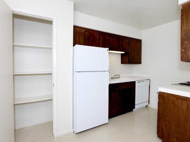 4650 N. First St 2 Bedroom Apartment for Rent at 4650 N 1st St, Fresno, CA 93726
