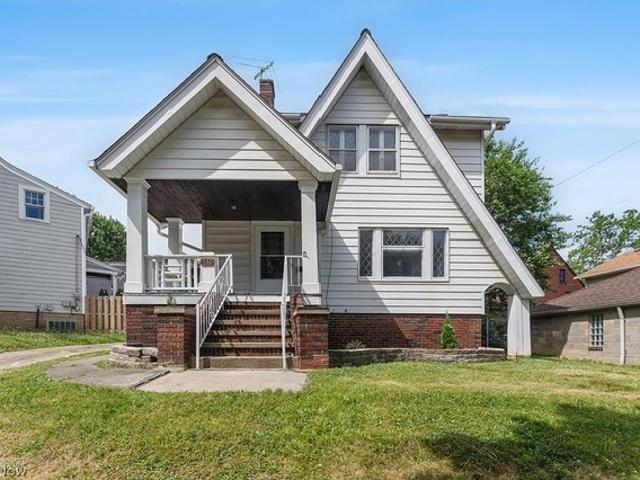 4650 Dornur Dr, Cleveland, OH 44109